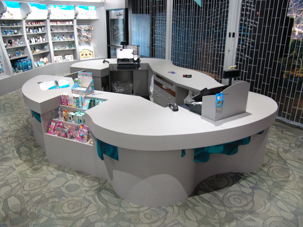 Aquarium Sales Counter – Zongkers Custom Woods, inc